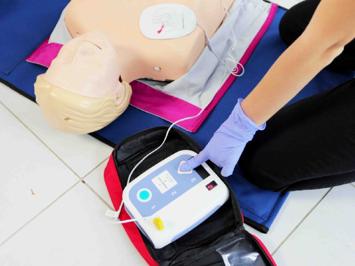 Reanimatie en AED-Training in Leeuwarden, Friesland.